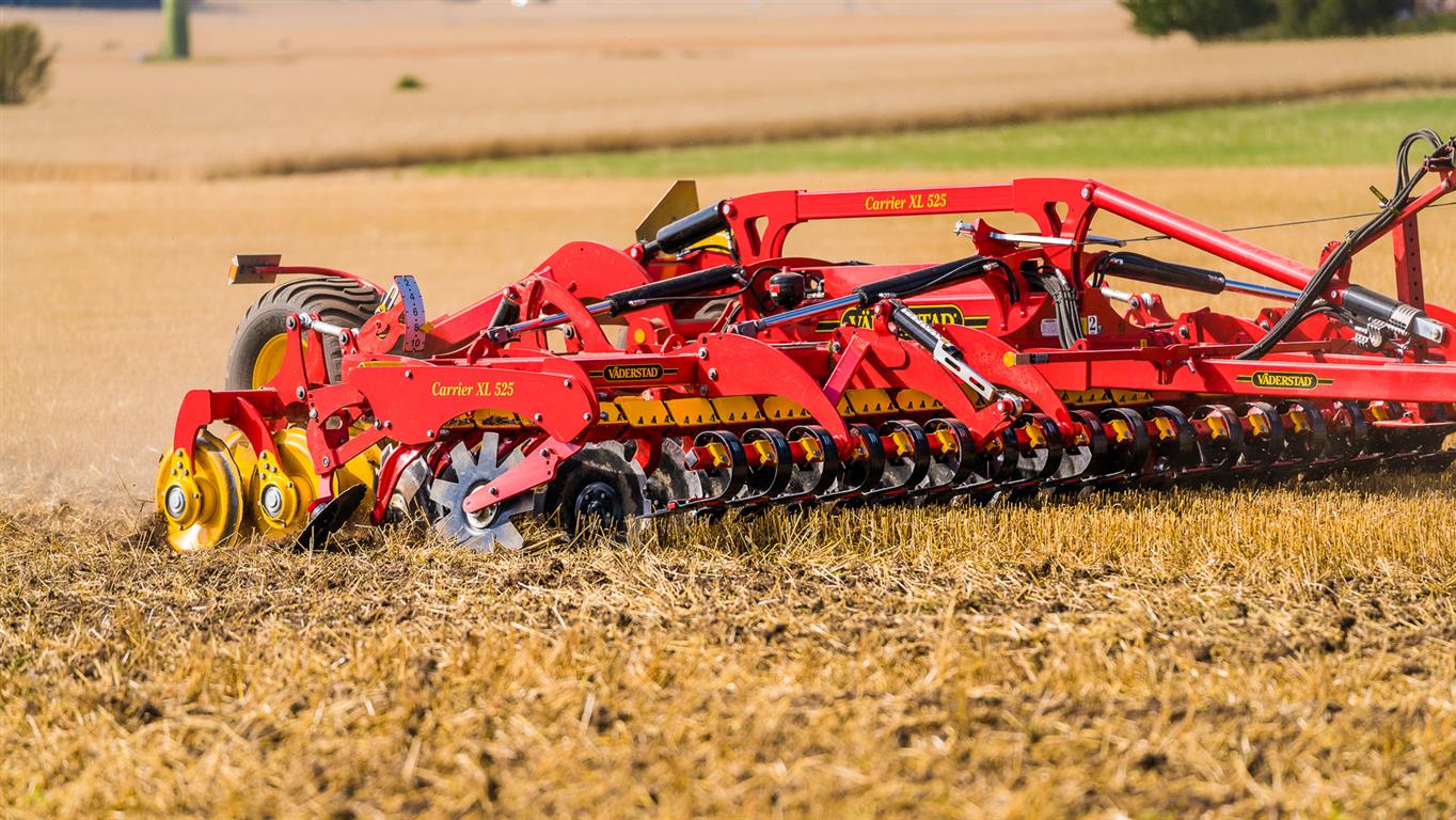 Disc Cultivator - Vaderstad Carrier - T H WHITE Agriculture