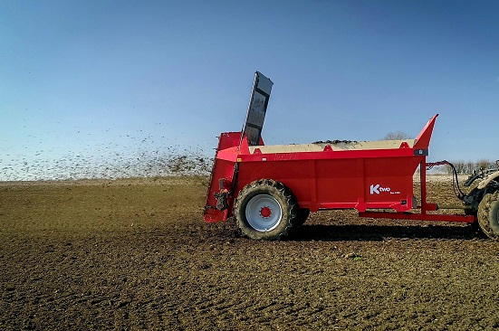 Ktwo Muck Spreaders & Trailers - T H WHITE Agriculture