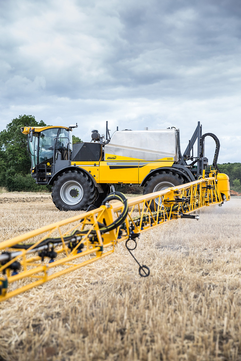 ADVANCED TRAILED OR MOUNTED SPRAYING WITH CHAFER - T H WHITE Agriculture