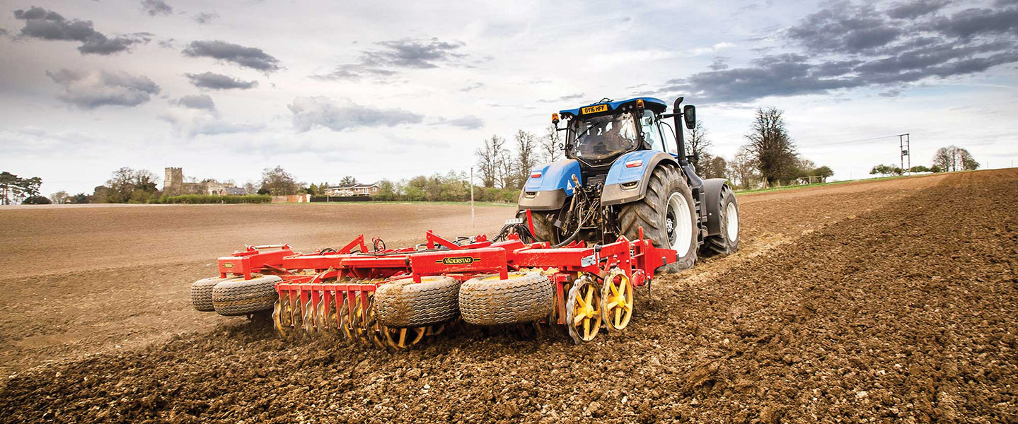 REXIUS TWIN: PLOUGHED GROUND TO SEEDBED IN ONE PASS - T H WHITE Agriculture